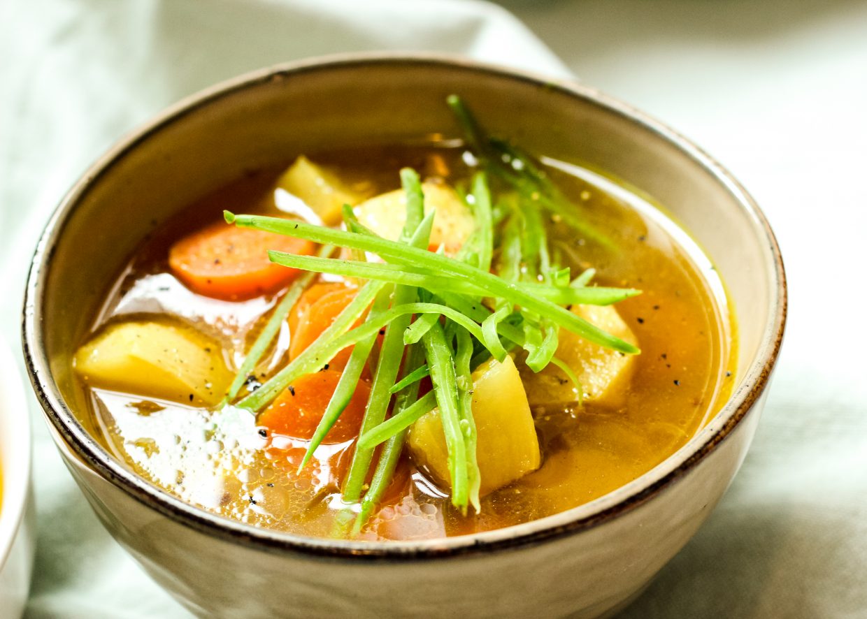 Lente Meiraapsoep met Wortel en Peultjes – Neda Kia